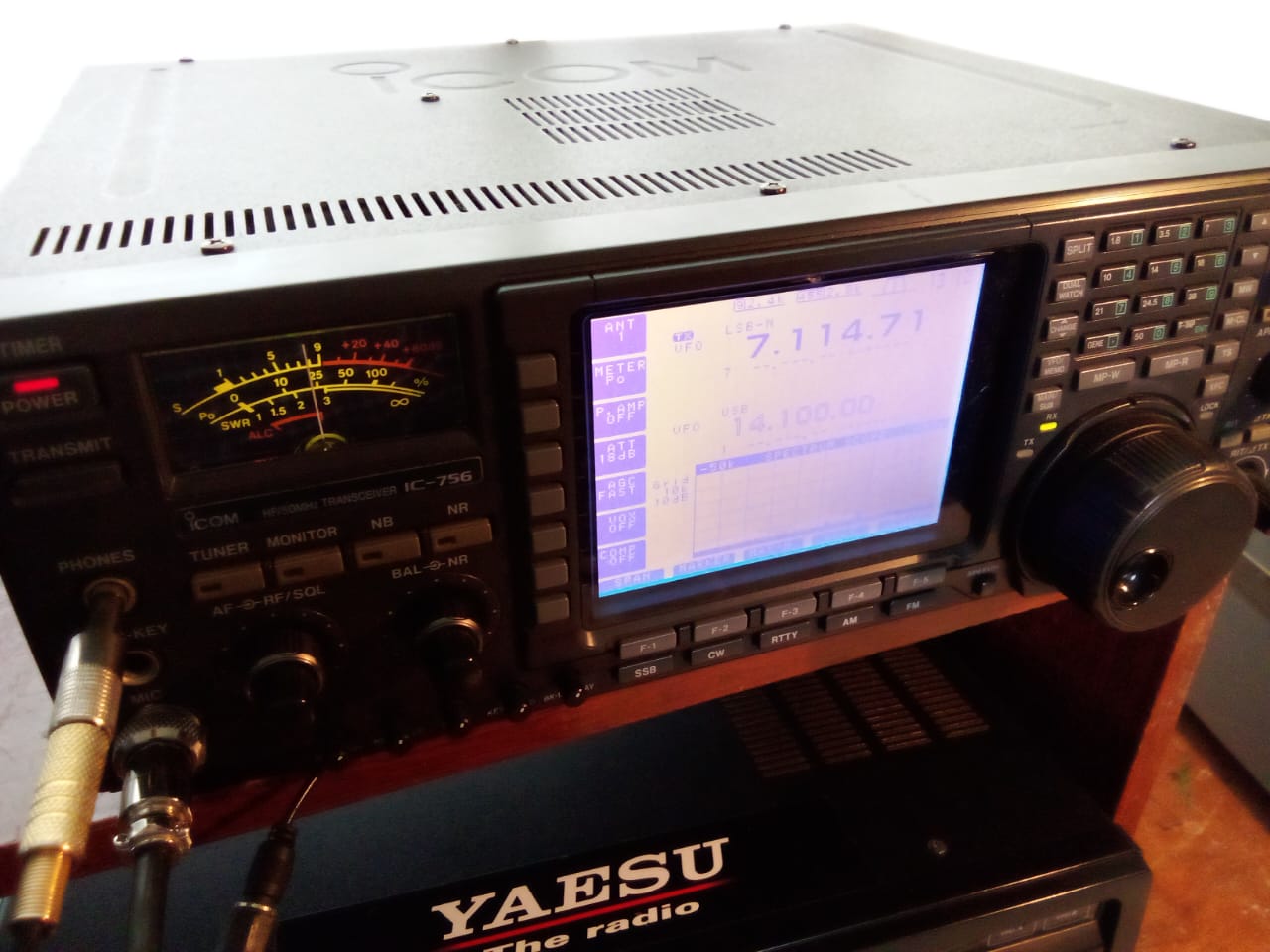 Купить КВ трансивер Icom IC-756 и аксессуары к нему в интернете на QRZ.RU